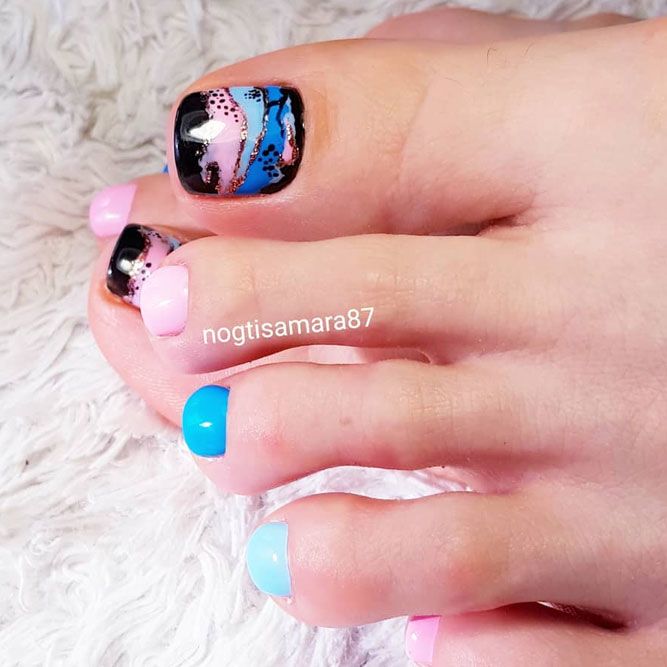 Beautiful Toe Nail Art Ideas To Try | NailDesignsJournal.com