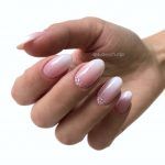 30 Top Round Nails Designs in 2024