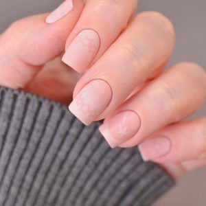 Aeropuffing Nail Art To Try On Your Own | NailDesignsJournal.com