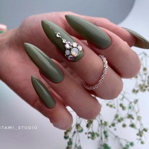 Fresh Graduation Nails Trends in 2022 - Nail Designs Journal