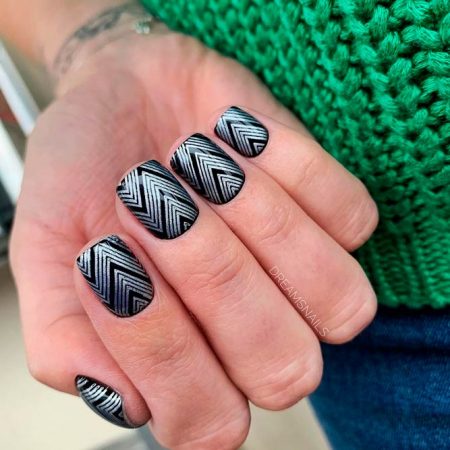 Chevron Pattern Nails Designs For Fancy Look - Nail Designs Journal