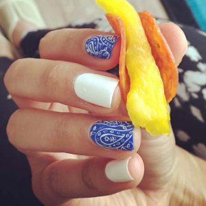 18 Paisley Pattern Nails Designs in 2022 - Nail Designs Journal