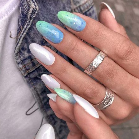 30 Top Round Nails Designs in 2024